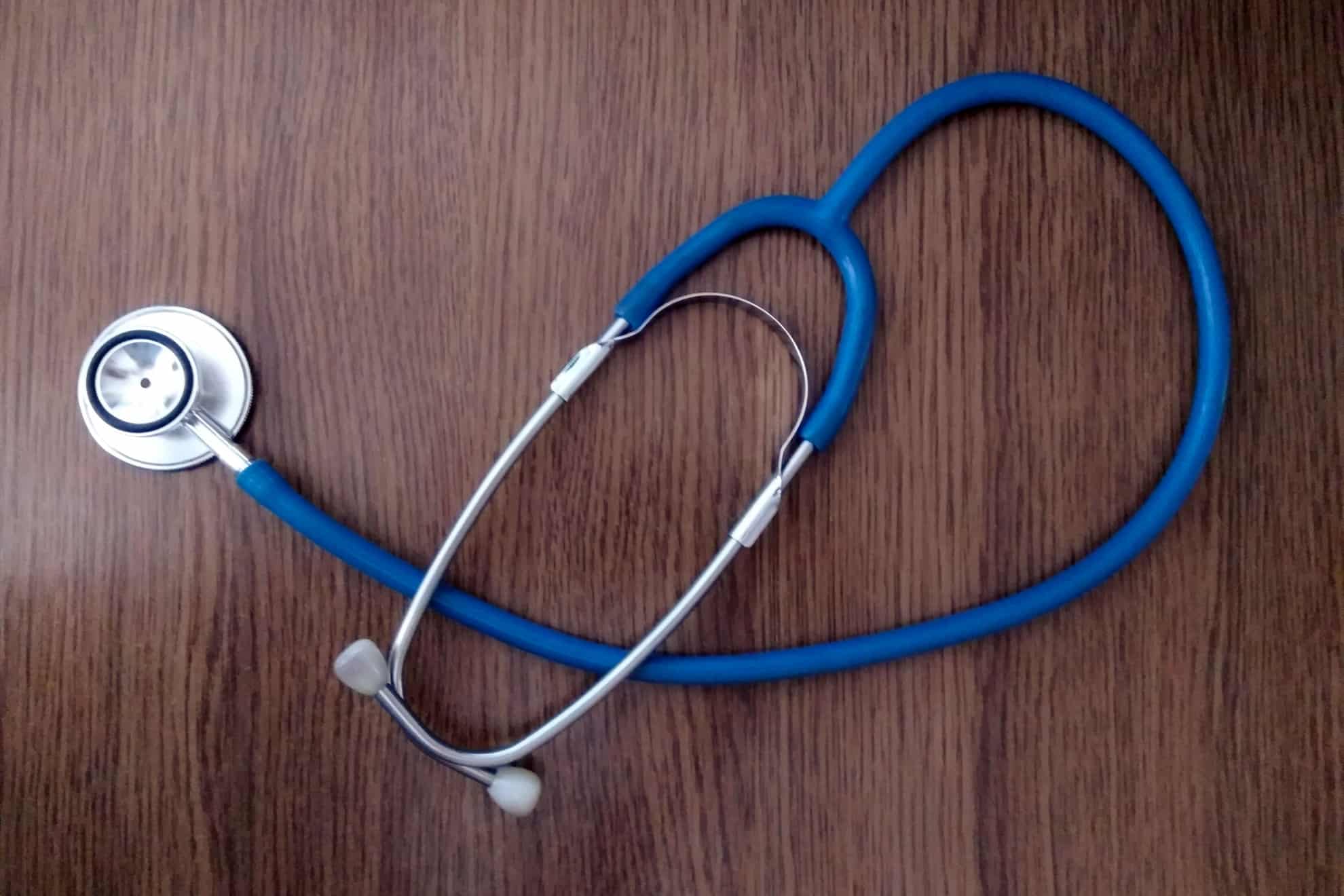 Qué es un estetoscopio y cómo funciona - React Spain Magazine